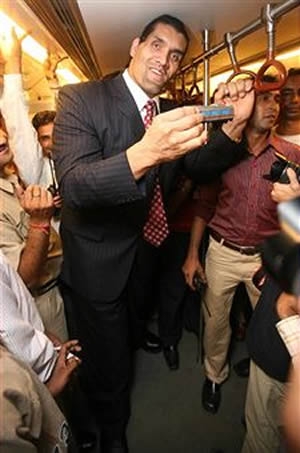 PHOTOS: The Great Khali Makes an Appearance in India - Wrestlezone