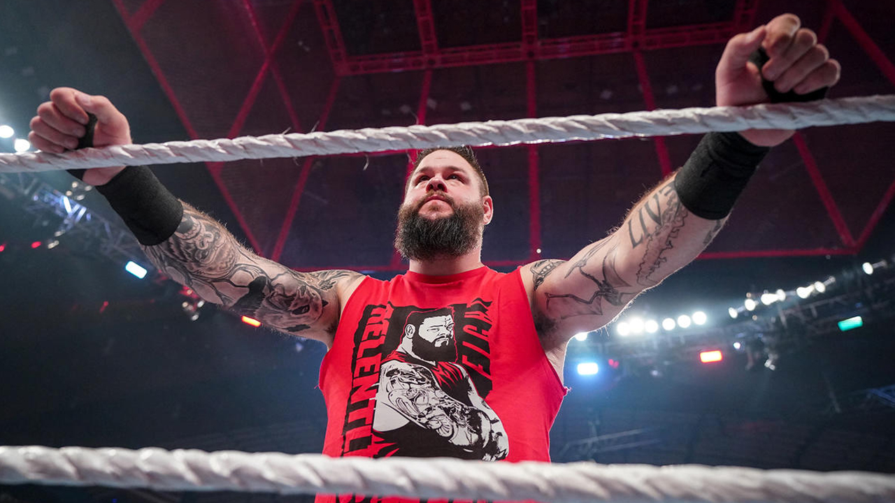 Kevin Owens Appears At 2022 NHL Draft, Surprises Bruce Boudreau