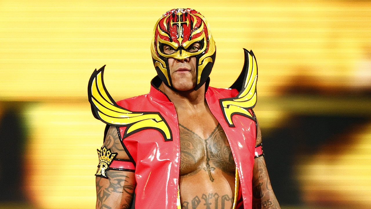 Photo of Rey Mysterio Unmasked in Japan, WWE Returns to Abilene, TX ...