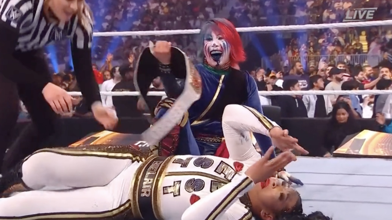 Asuka Wins RAW Women's Title At WWE Night Of Champions