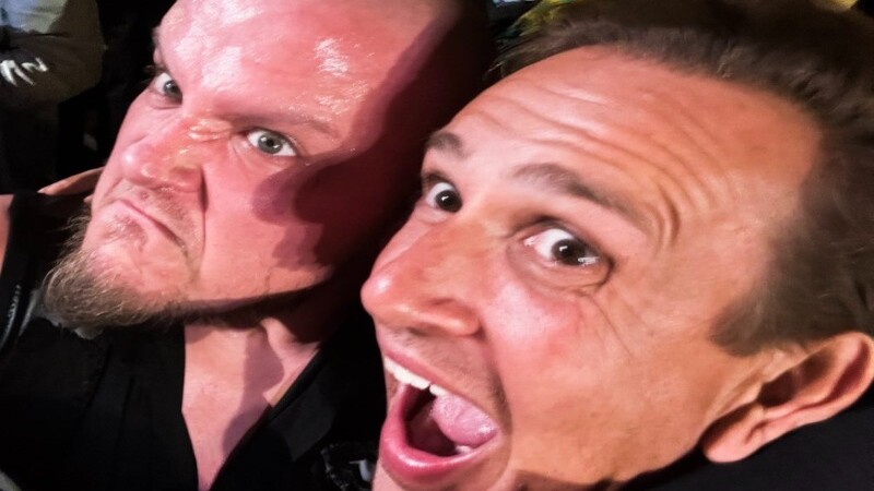 Sami Callihan Superkicks Penta El Zero Miedo Into Jason Segel's Lap