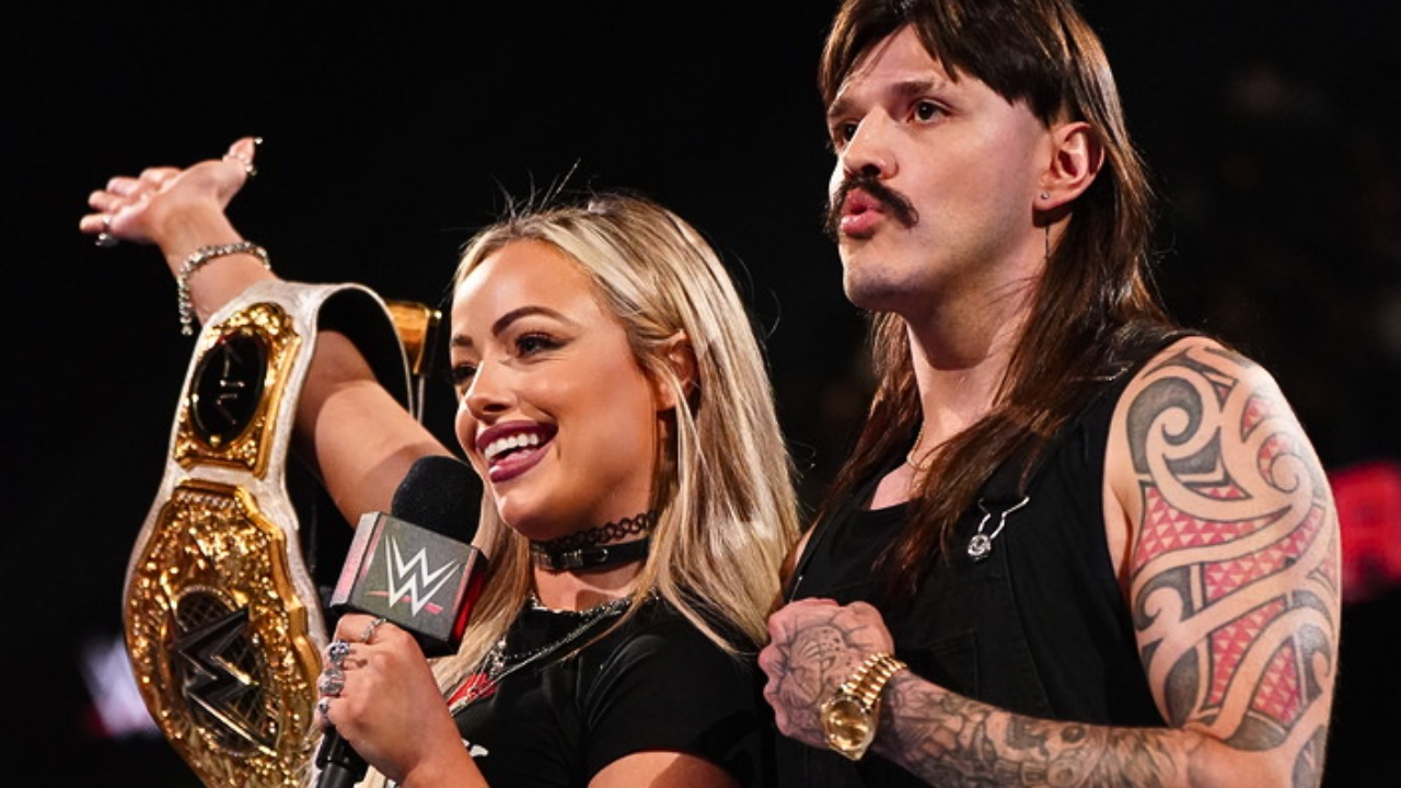 Liv Morgan Calls Rhea Ripley A 'Loser' Who Is 'Obsessed' - Wrestlezone