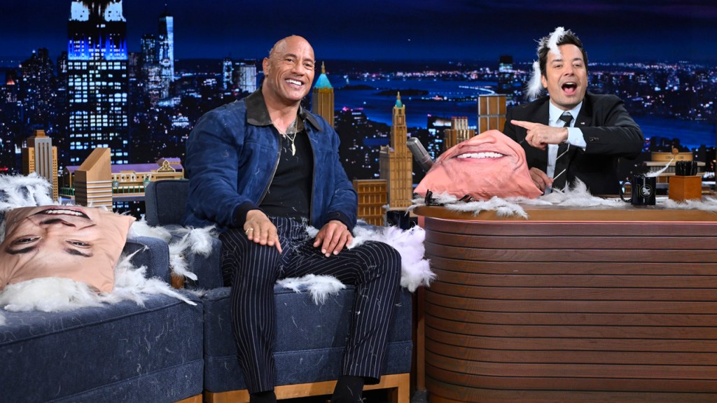 The Rock Gets Into A Pillow Fight With Jimmy Fallon - Wrestlezone