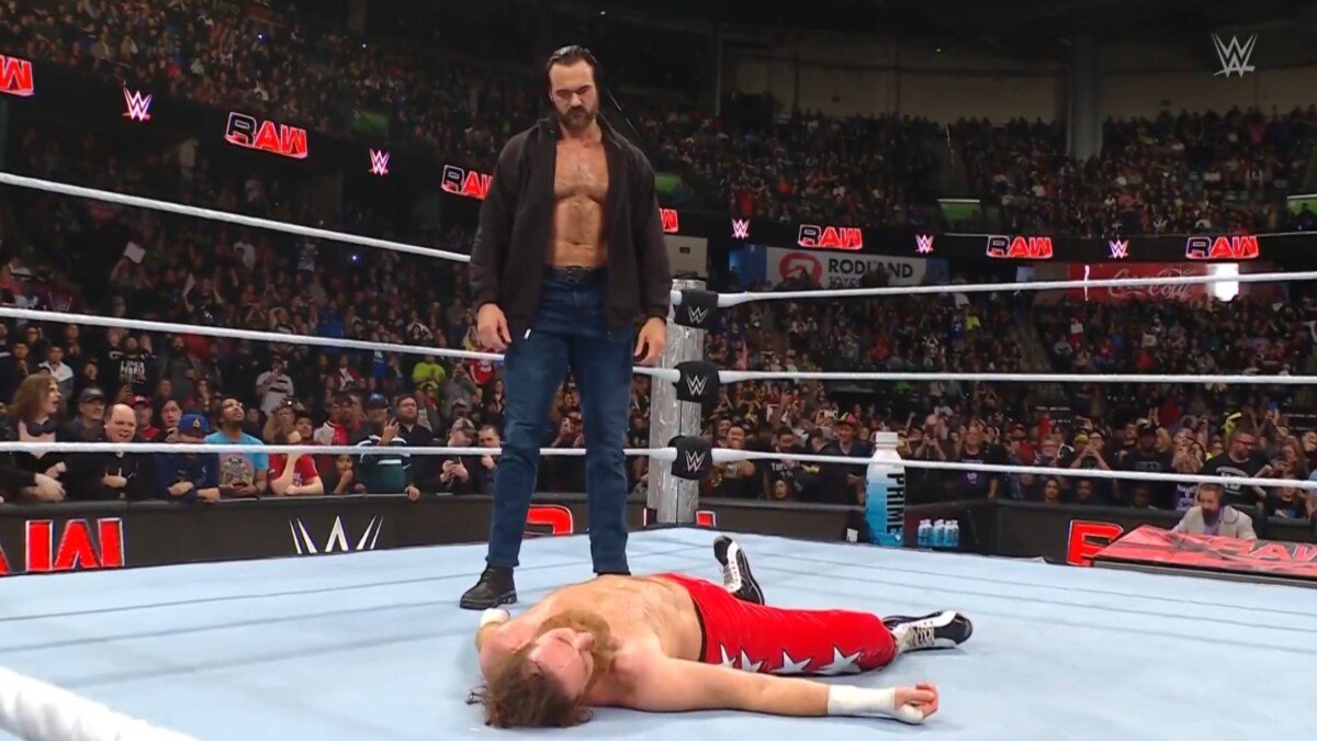 Drew McIntyre Returns On WWE RAW, Attacks Sami Zayn
