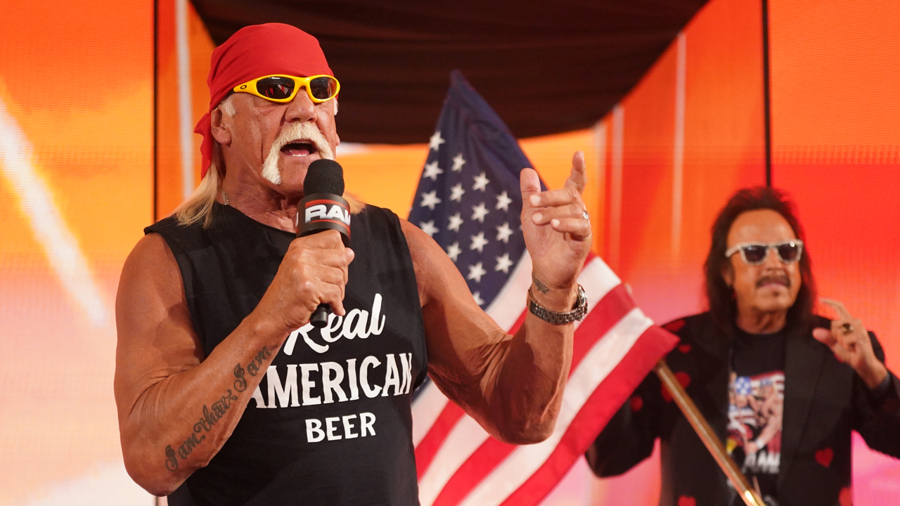 Vince McMahon Was Angry Over Hulk Hogan’s Appearance at the WWE Raw ...