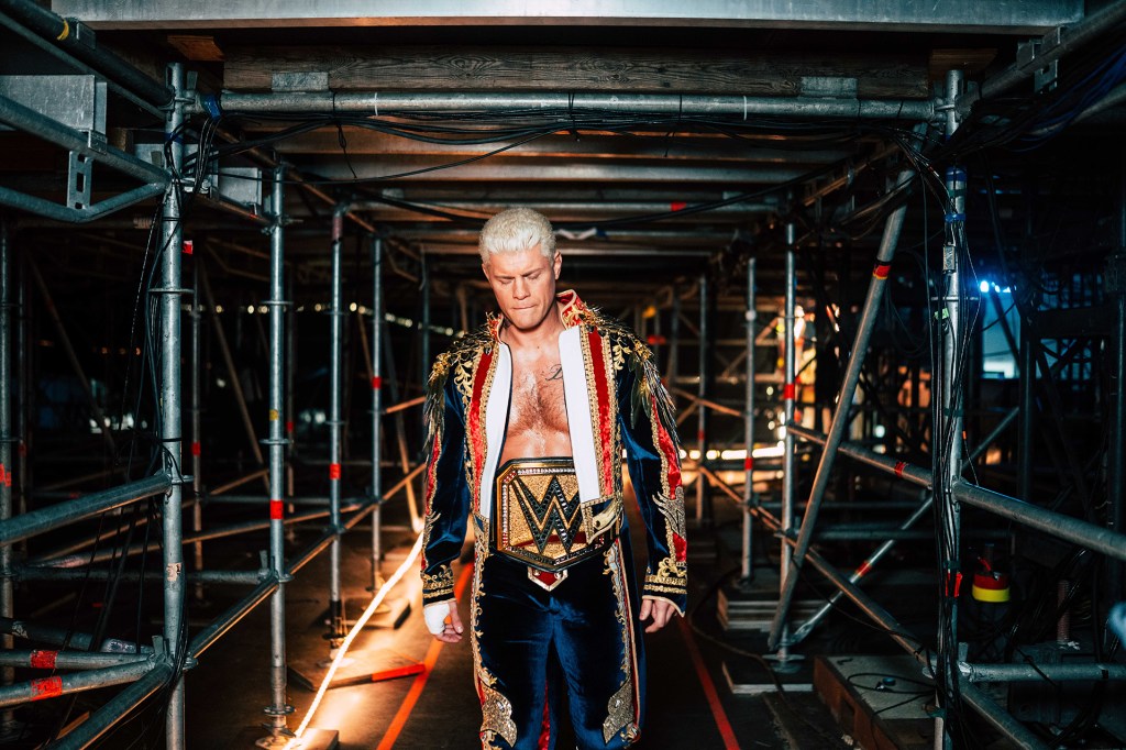 WWE Unreal: Premiere Date Revealed, First Look At New Netflix Series ...