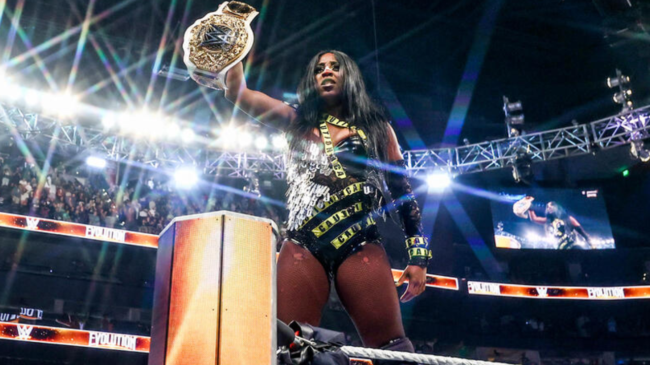WWE Superstars React to Naomi’s Pregnancy Announcement - Wrestlezone