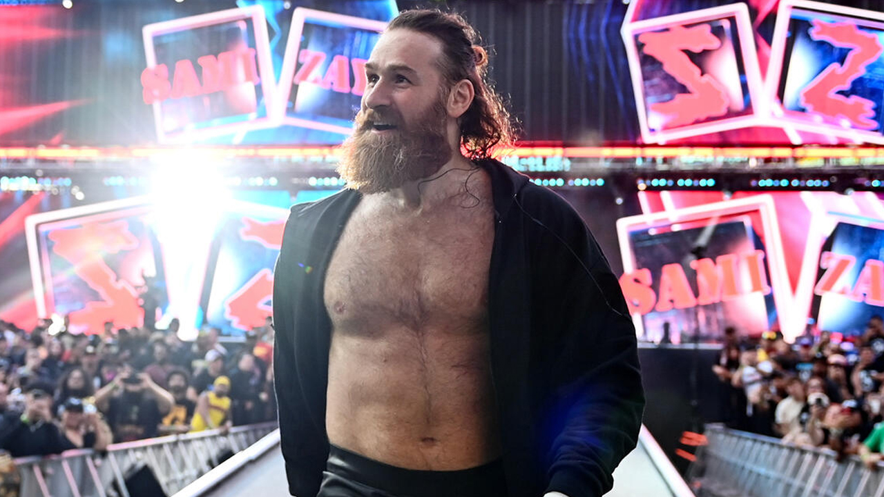 Sami Zayn Meets His Twin At WWE Fan Event Ahead Of WrestleMania 42