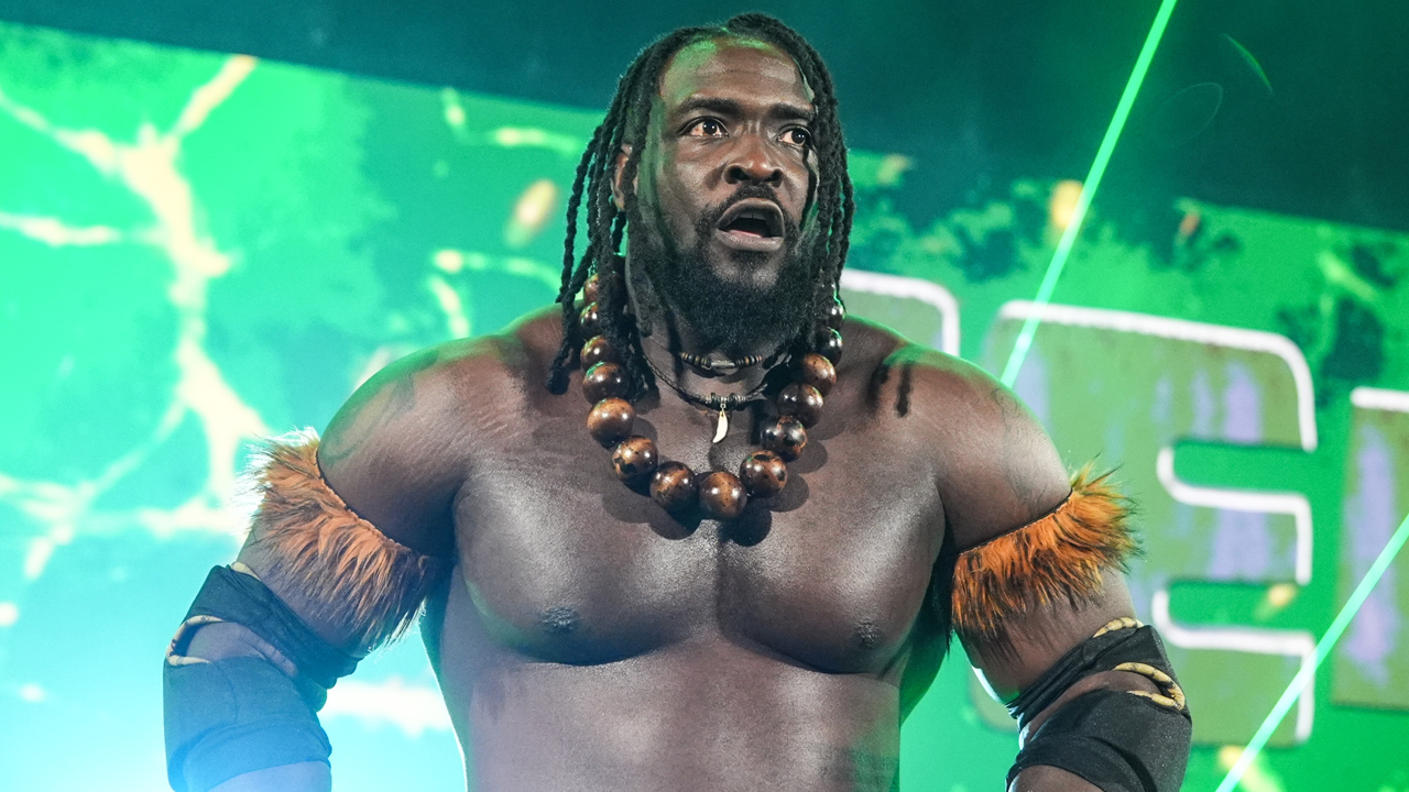 WATCH: WWE Fan's Mom Doing Oba Femi Entrance Goes Viral