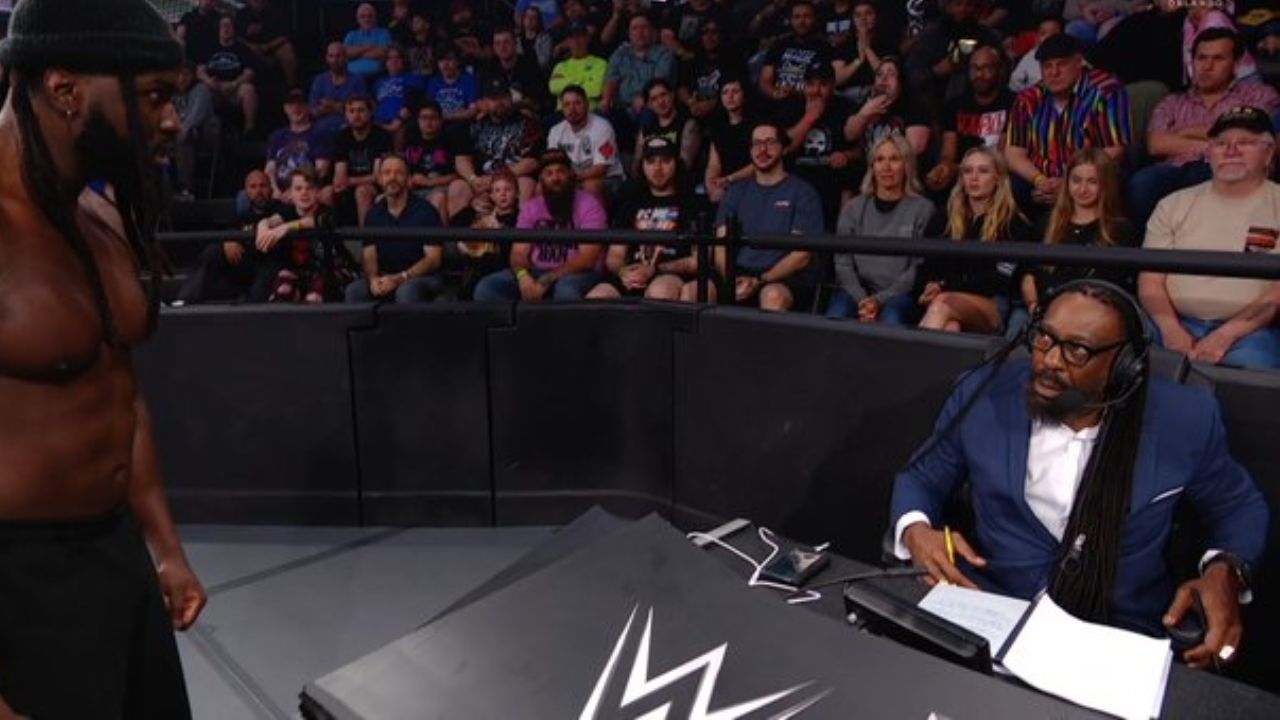 WWE NXT Cameras Catch Producer Rushing To Help Booker T Live On Air