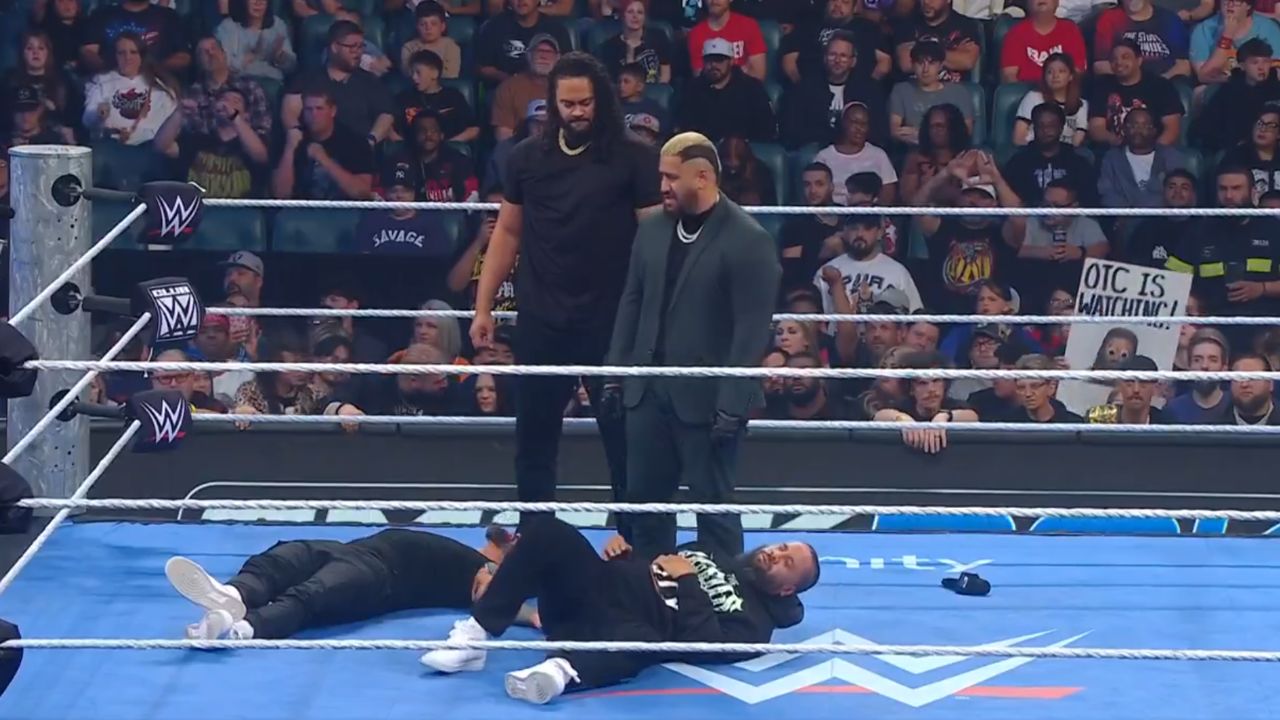 Solo Sikoa Sends Warning To Roman Reigns After Usos Attack On WWE SmackDown