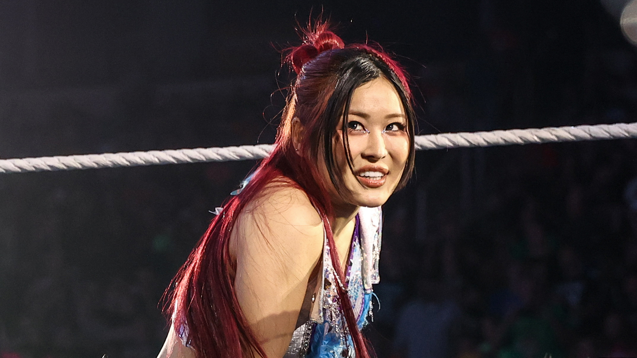 WWE Star Iyo Sky Shares Reason Behind Publicly Announcing Marriage To ...