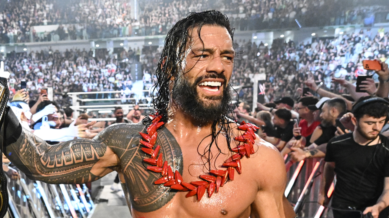 WATCH: Roman Reigns Swarmed by WWE Fans on Street in Italy - Wrestlezone
